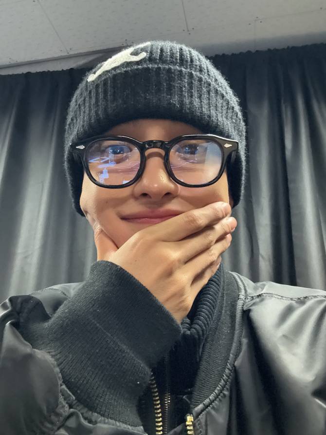 Seventeen Community Post 굿모닝 캐럿들⸝⸝⸝° ̫° ⸝⸝⸝ 어제 리허설 때 생각보다 추웠으니까