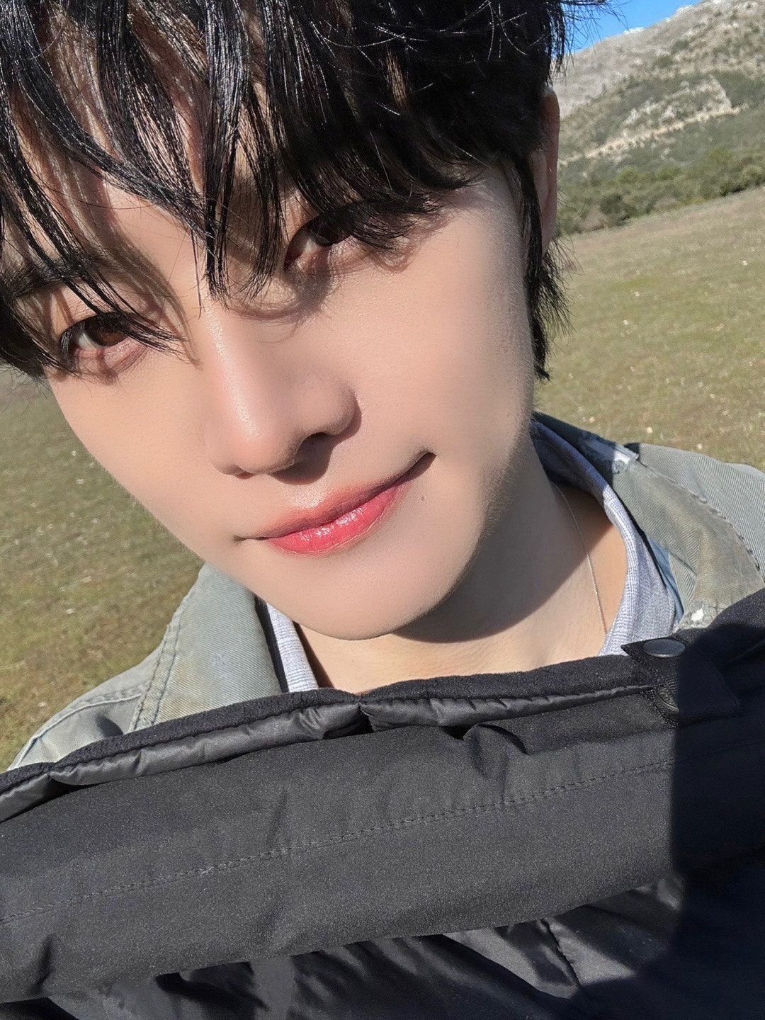 CLOSE YOUR EYES Community Post - 오늘도 수고했어요! - JEON MINWOOK