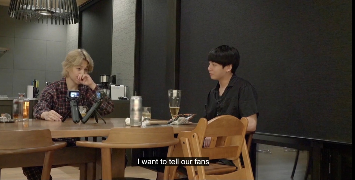 BTS Community Post - 지민씨, 나는 참을성 있게 기다리고 있고 너의 TMI 스토리가 정말 궁금해. 군 복무에서 돌아온 후 위스키를 마시지 않더라도 여전히 ...