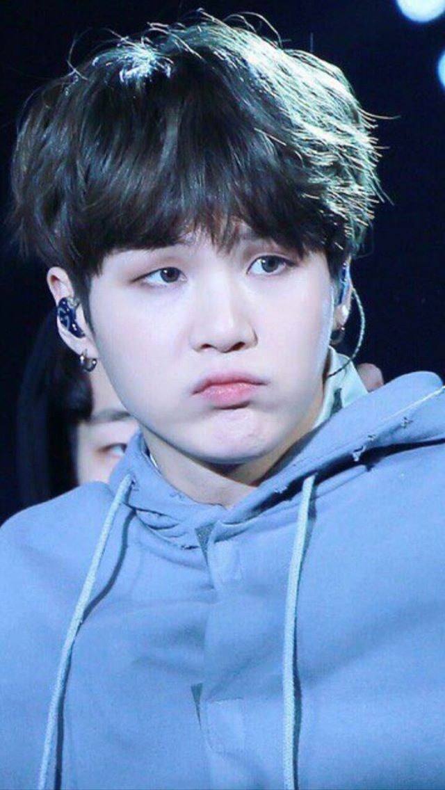 BTS Community Post - cuty cat 😺 #suga