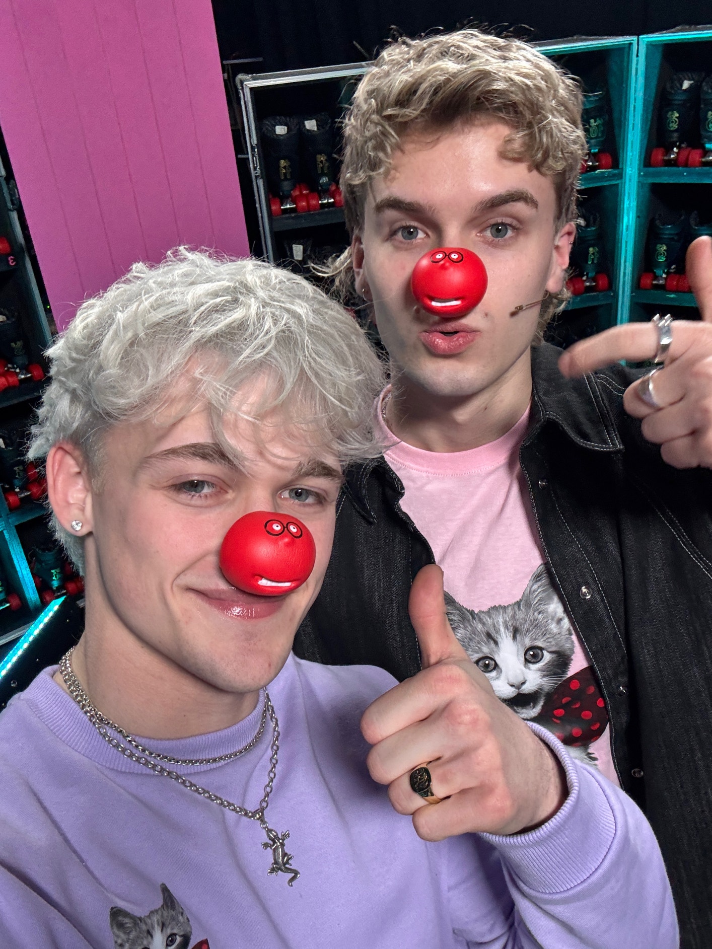 Post de la Comunidad dearALICE - WE GOT A HAT-TRICK💪 BBC Radio 1 Future ...