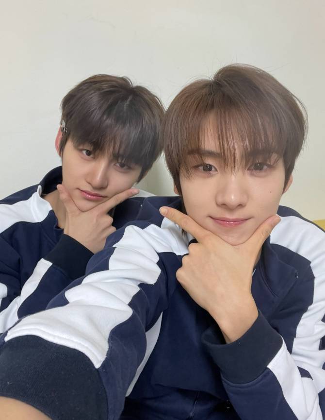 Tws Community Post 지훈아 19번째 생일 너무너무 축하하고 앞으로도 늘 그래왔듯 행복한 일만 가득하자☺️☺️