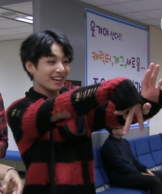 BTS Community Post - hehe ☘️