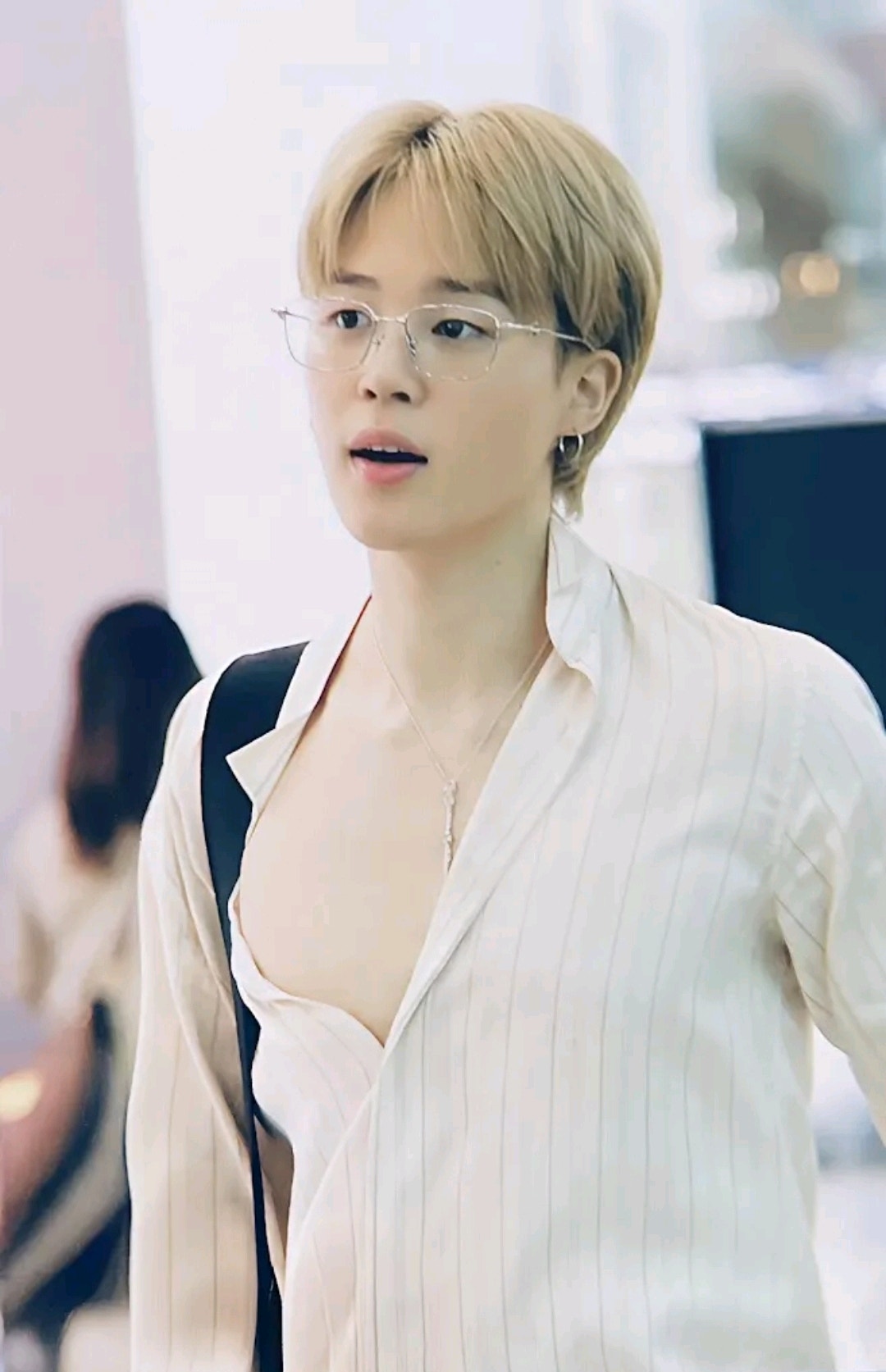 BTS Community Post - Goodnight ARMY 🌙 Sweet Dreams 🐥🤍 Love you Jimin 🤍