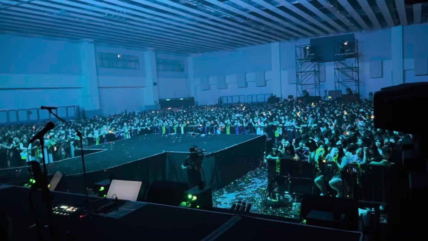 FTISLAND Community Post - 어제의 하루 !! 오늘도 빡시게 달려보자고 !! 노래가 잘 나오길 바래봅시다요 ...