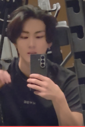 ENHYPEN Community Post - JUNGWON IS CRAZY FOR THIS😳😳!!! LOOK AT HOW ...
