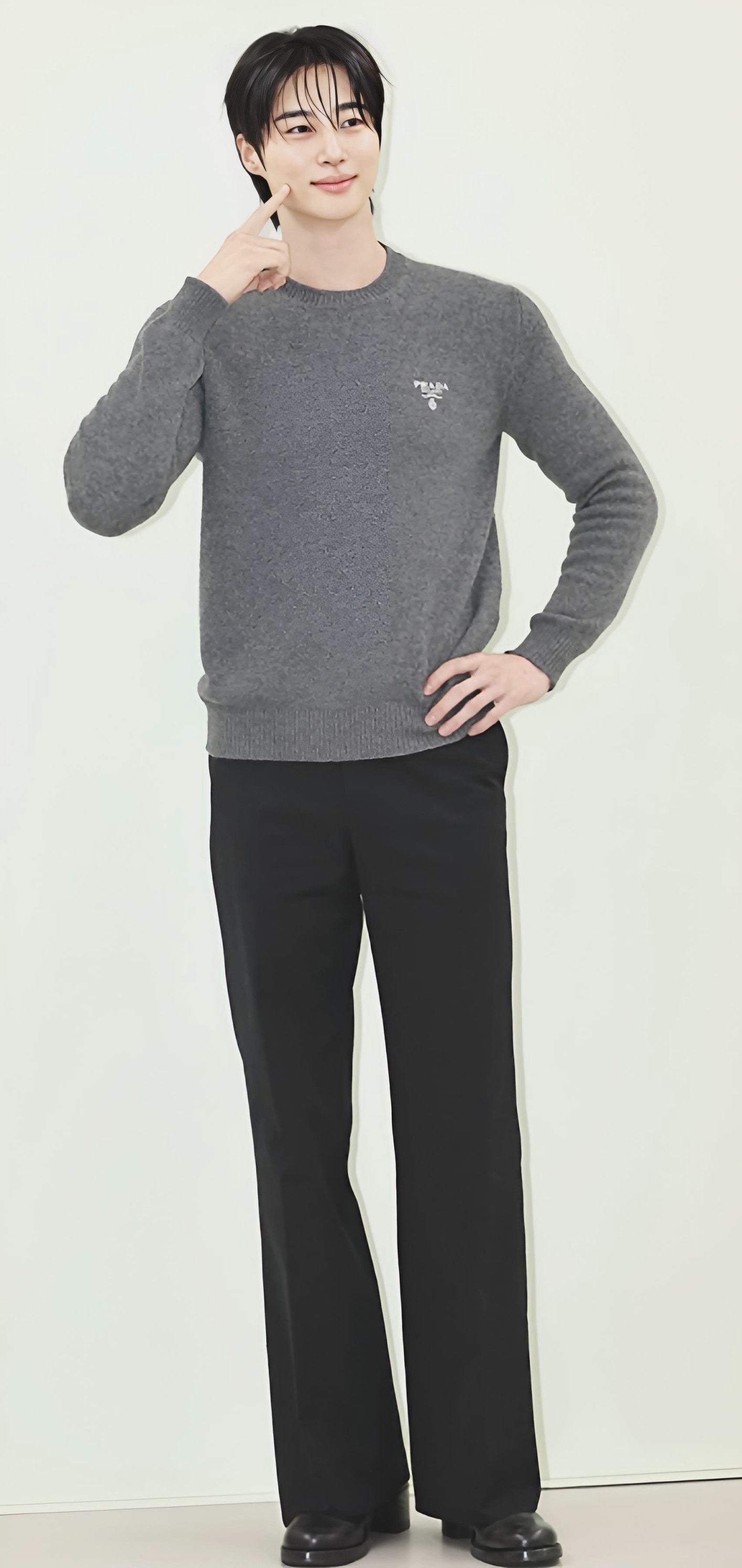 BYEON WOO SEOK Community Post - 기사사진 full body shots 🪞 Edited 보정 {1 ...