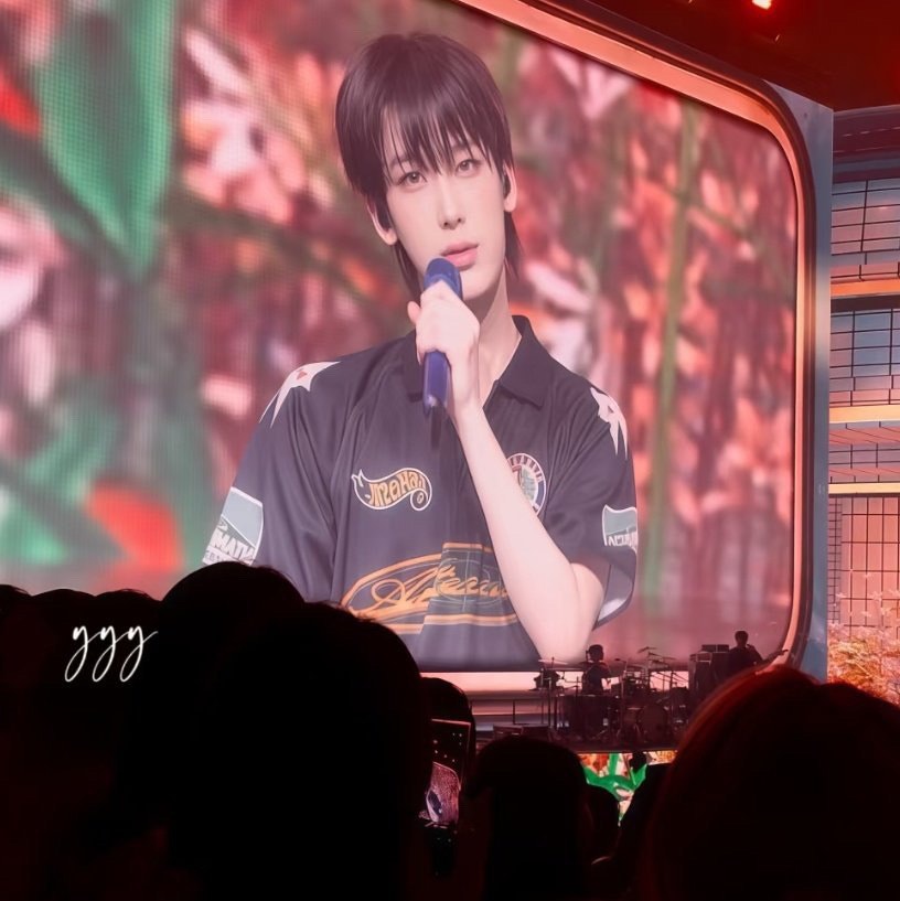 ENHYPEN Community Post - sunoo you look like a doll here (pretty) 🥰 ️
