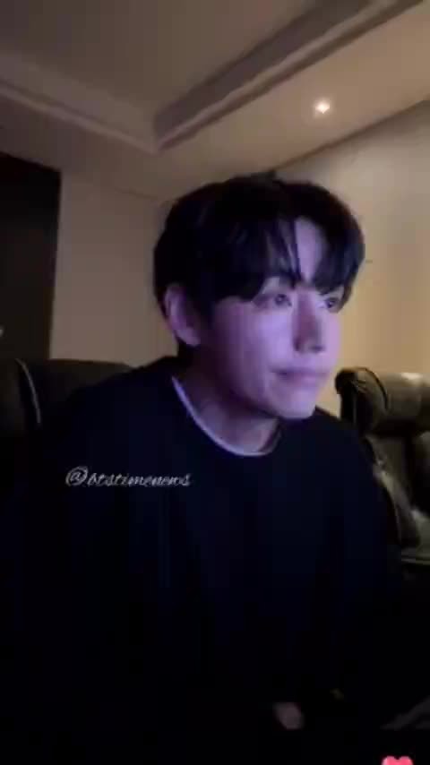 BTS Community Post - 와아아 심장아… 태형이가 페르시아어를 했다니😭😭🇮🇷 믿을 수가 없어, 진짜 꿈꾸는 것 같아 ...