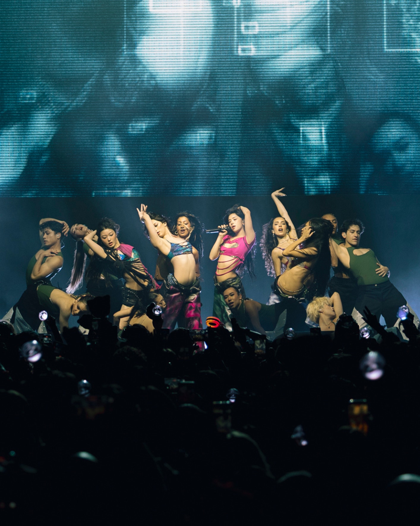 Weverse KATSEYE Image - DC, you were LOUD!! we loved seeing all your creative outfits, thank you ...