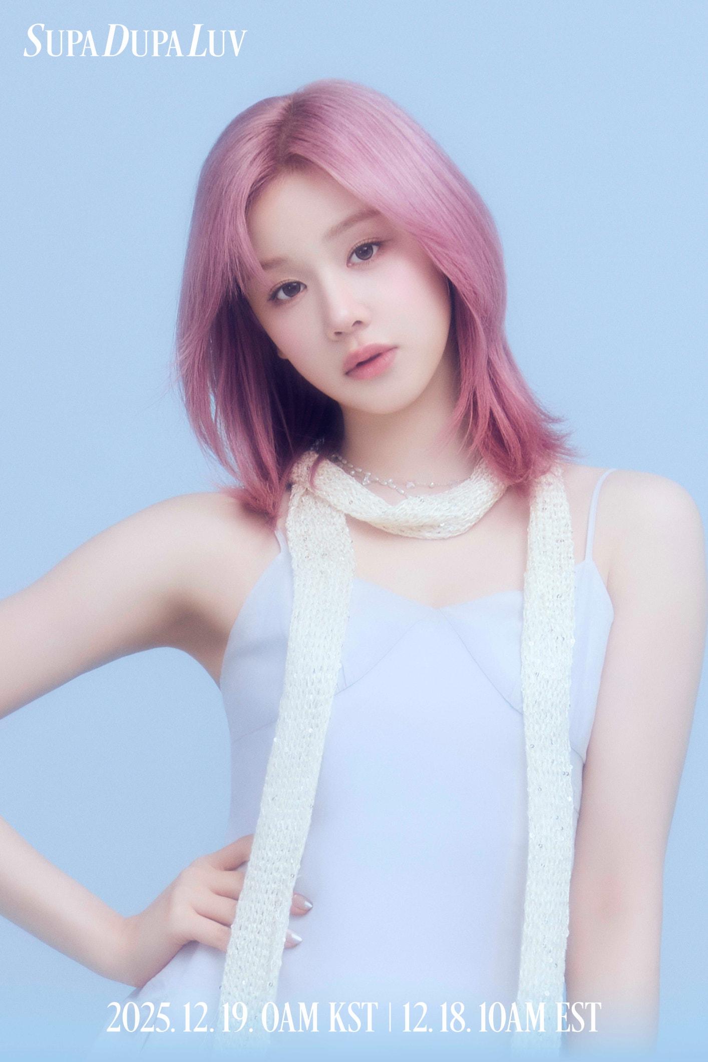 WeverseBABYMONSTER圖片 - [WE GO UP] ‘SUPA DUPA LUV’ VISUAL PHOTO | PHARITA