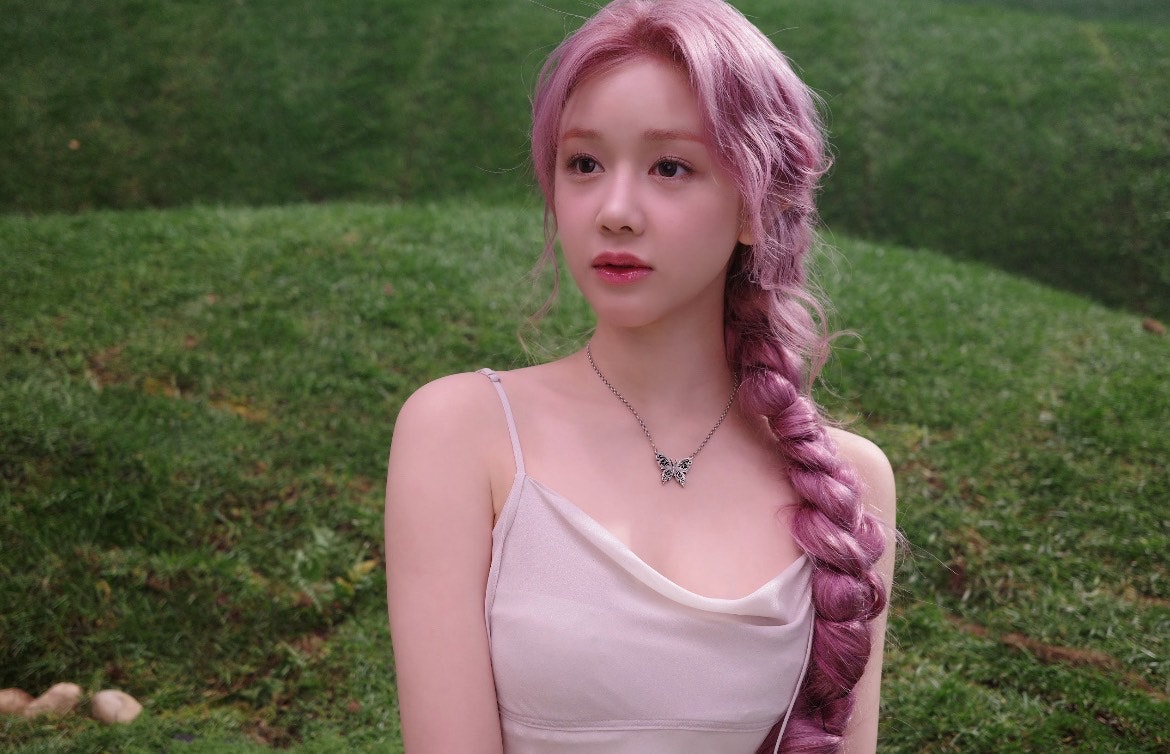 BABYMONSTER社群貼文 - how long do you want your hair ? me: yes - PHARITA