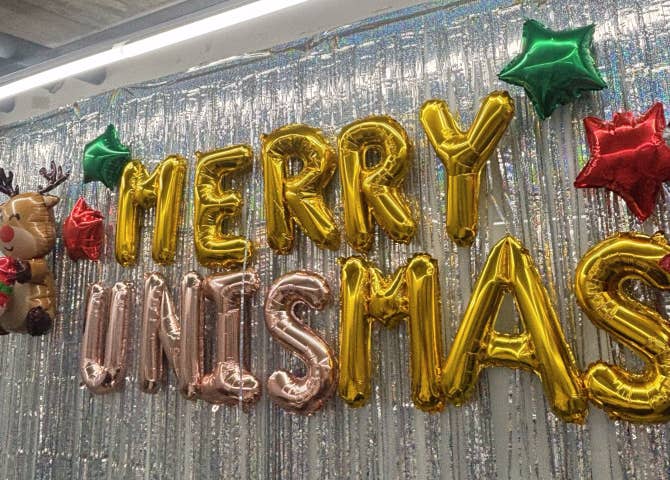 UNIS Community Post - ˖° merry unismas eve ~! ⋆.˚˖࿔ ft. BANGCA HOUSE 😎🎀 ...