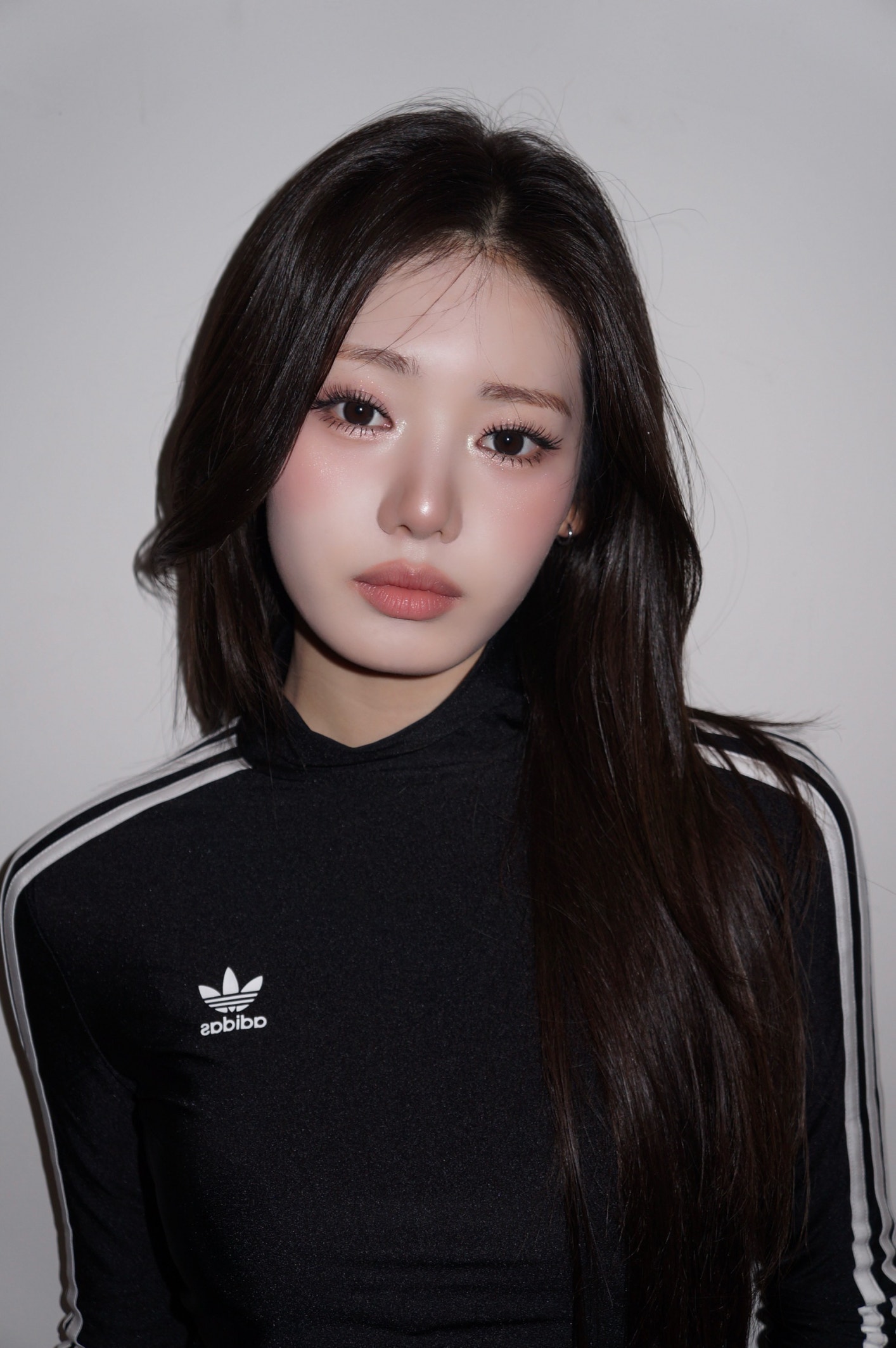 BABYMONSTER Community Post - 오늘도 힘내자!🖤 - RORA