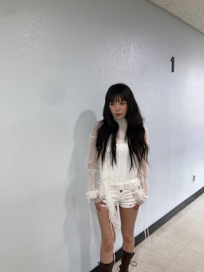Whee In Community Post - 무무들 월요일은 잘들 이겨내고 있는가! 막방까지 응원해주고 시간내어 찾아와줘서 ...