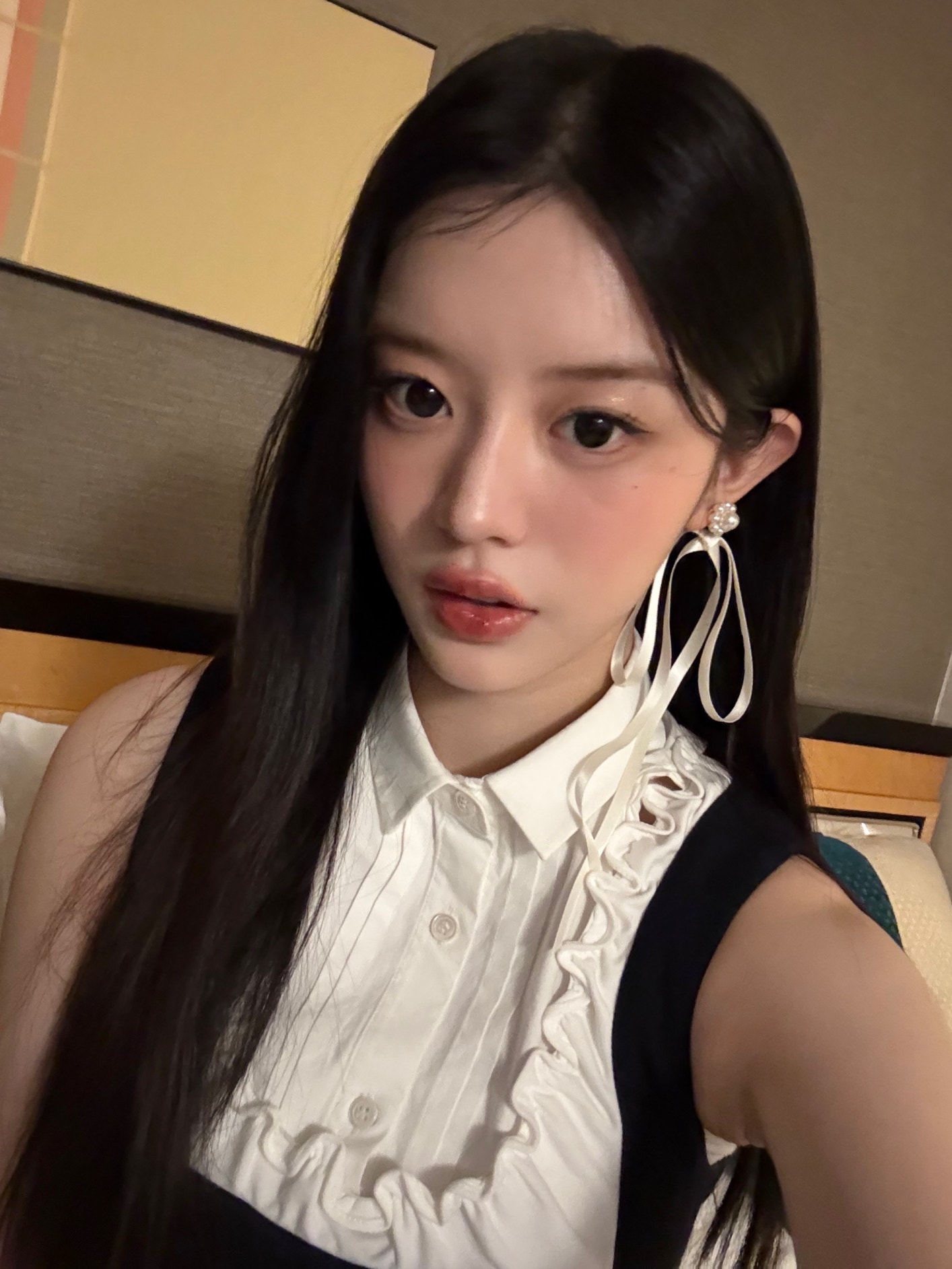 ILLIT 커뮤니티 포스트 - 💟 - 민주