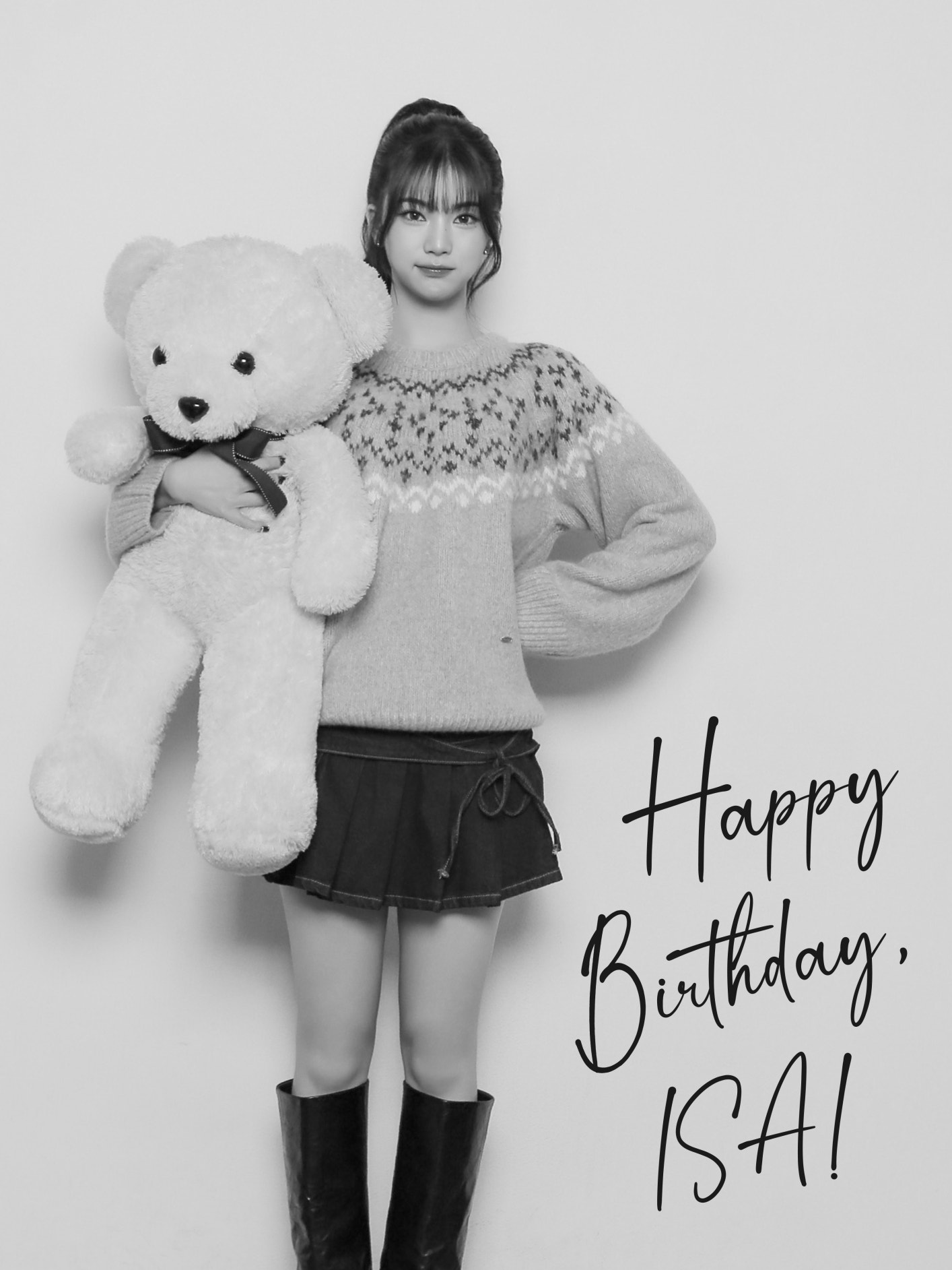 STAYC Community Post - Happy Birthday, ISA! 아이사의 생일을 축하합니다🩵 #Happy_ISA ...