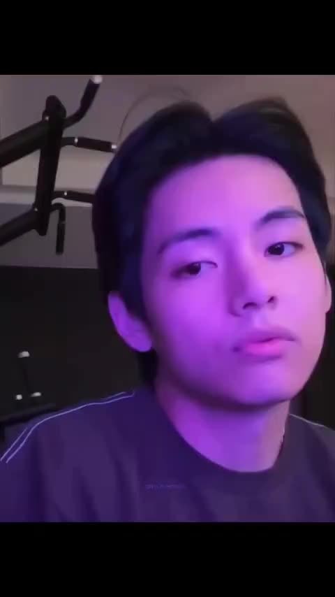 BTS Community Post - V pout face so cute 🥰😘😚