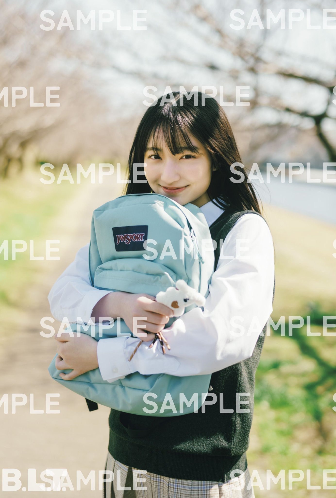 AKB48 Community Post - ⋱ ꉂꉂ📢さりいのお知らせ🦢 ⋰ 📅本日発売 「B.L.T.graduation2026中学 ...